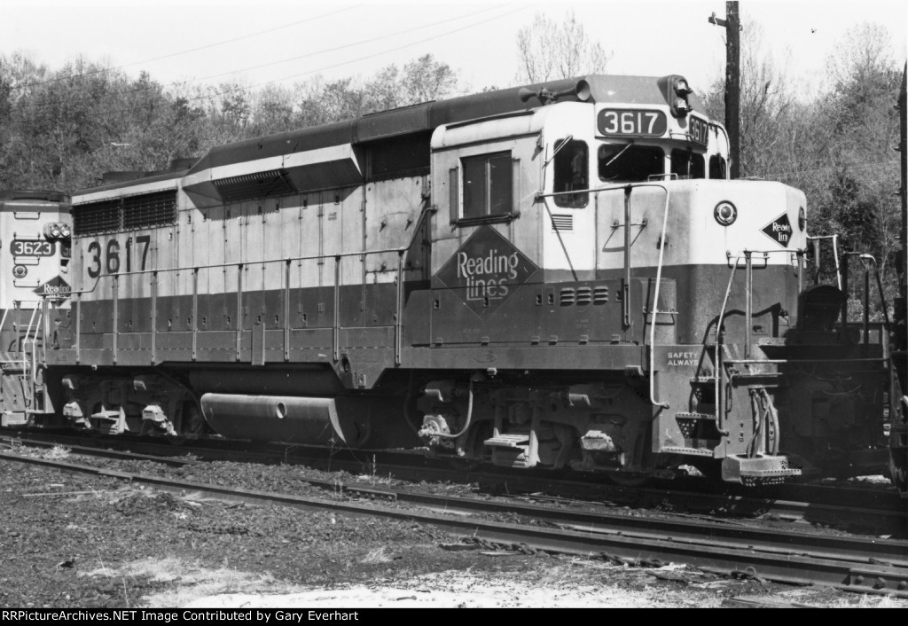 RDG GP30 #3617 - Reading Co